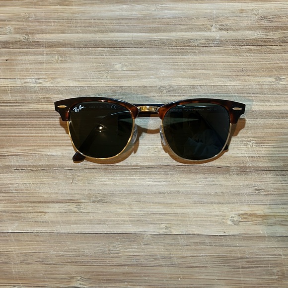 Ray-Ban | Accessories | Rayban Clubmaster Classic In Polished Tortoise ...